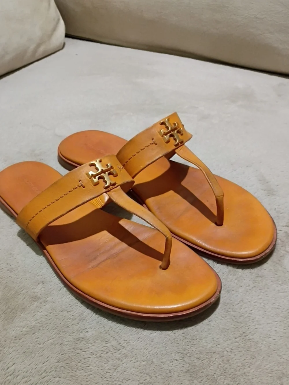 Tory Burch | Shoes | Tory Burch Tan Leather Logo Thong Sandals | Poshmark